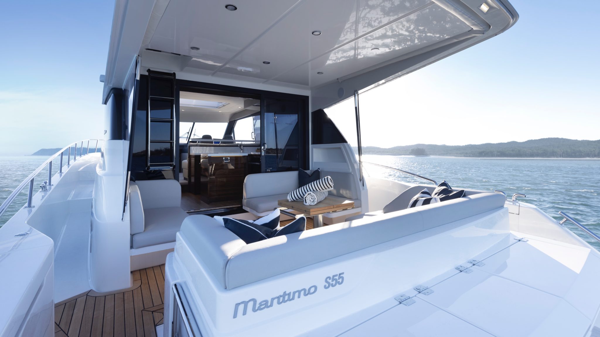 GLOBAL LAUNCH | MARITIMO S55 SEDAN MOTOR YACHT