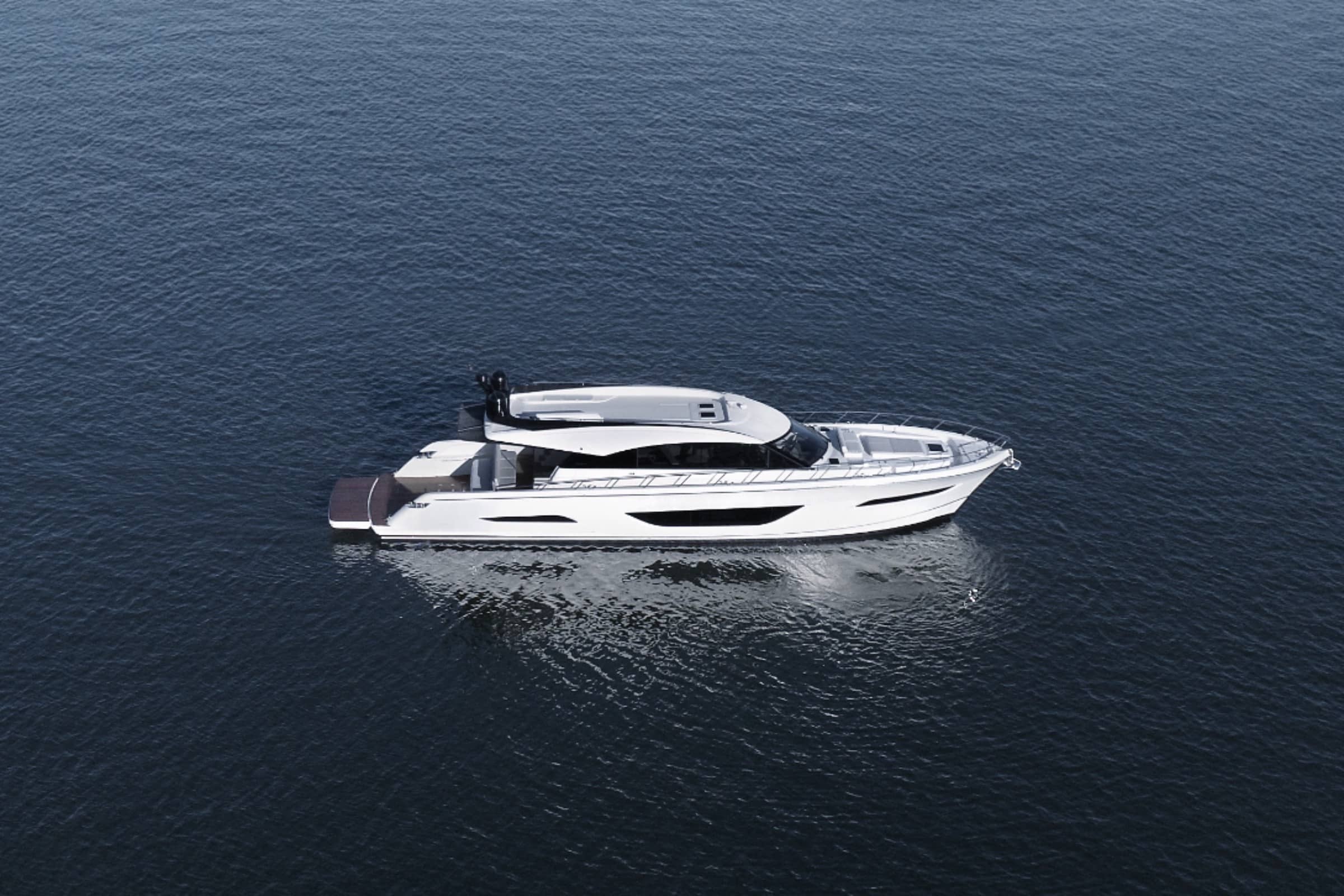 Maritimo S75 Sedan Motor Yacht | Global Launch