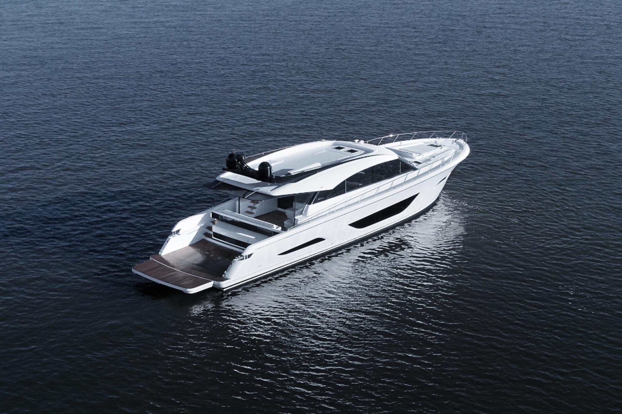 Maritimo S75 Sedan Motor Yacht | Global Launch