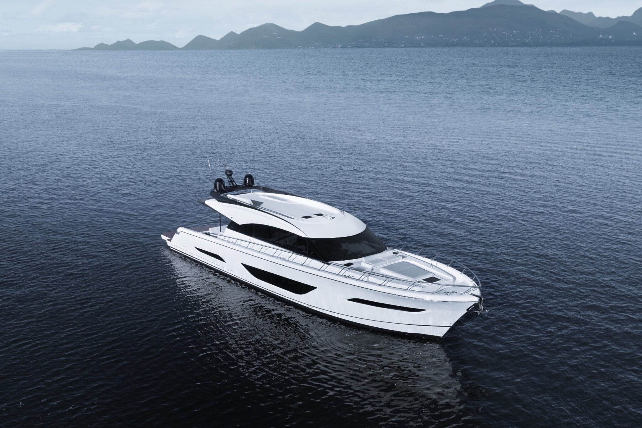 Maritimo S75 Sedan Motor Yacht | Global Launch