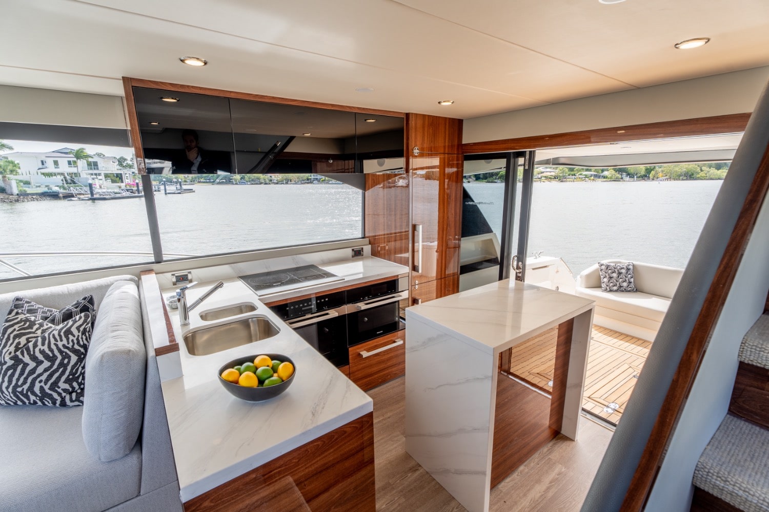 MARITIMO GLOBALLY LAUNCH THE BLACK EDITION AT SCIBS